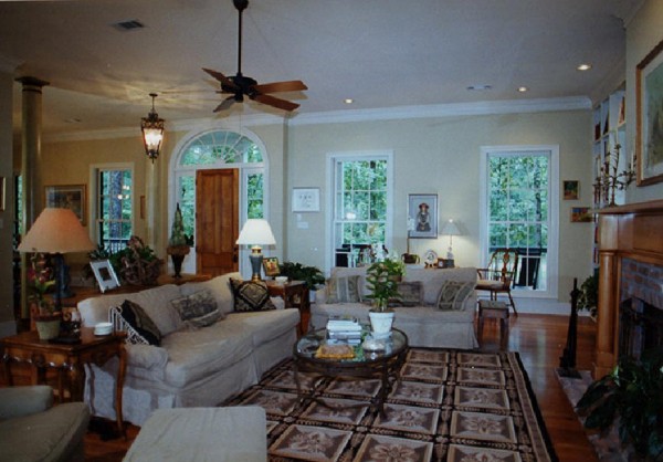 Louisiana southern colonial