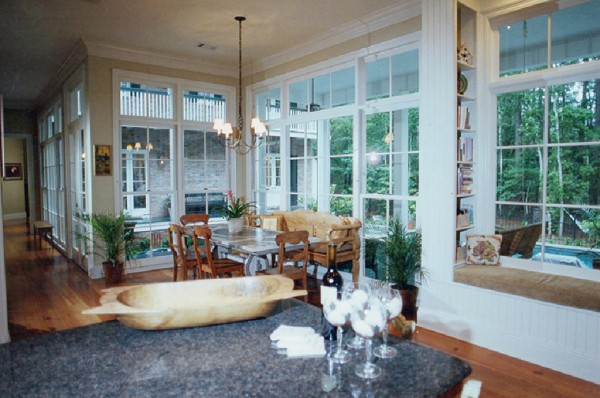 Louisiana southern colonial